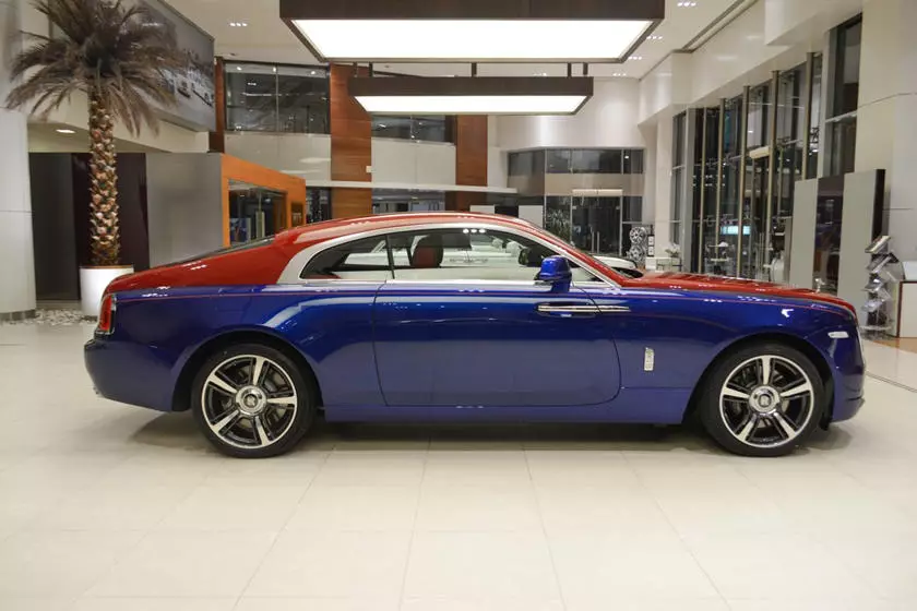 Rolls-Royce Wraith-ek bi tonuko pinturarekin banatzen du iritzia 90405_2