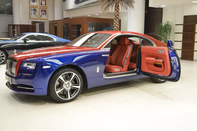 Rolls-Royce Wraith दोन-टोन पेंटवर्कसह मत विभाजित करते 90405_6