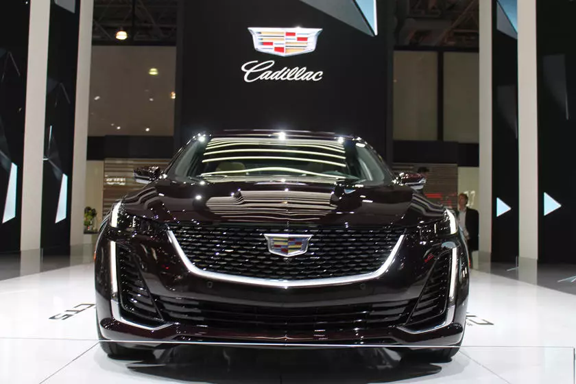 2020 Cadillac CT5 anländer som en boss i New York City 90433_4