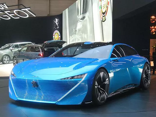 រថយន្ត Peugeot Instinct Concept គឺជារថយន្តស្វយ័តតែមួយគត់ដែលយើងស្រលាញ់ 90455_1