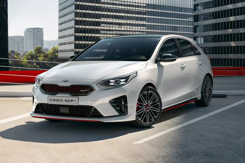 2019 Kia Ceed GT e mafai ona va'ai muamua le Forte5 Hot Hatch 90486_1