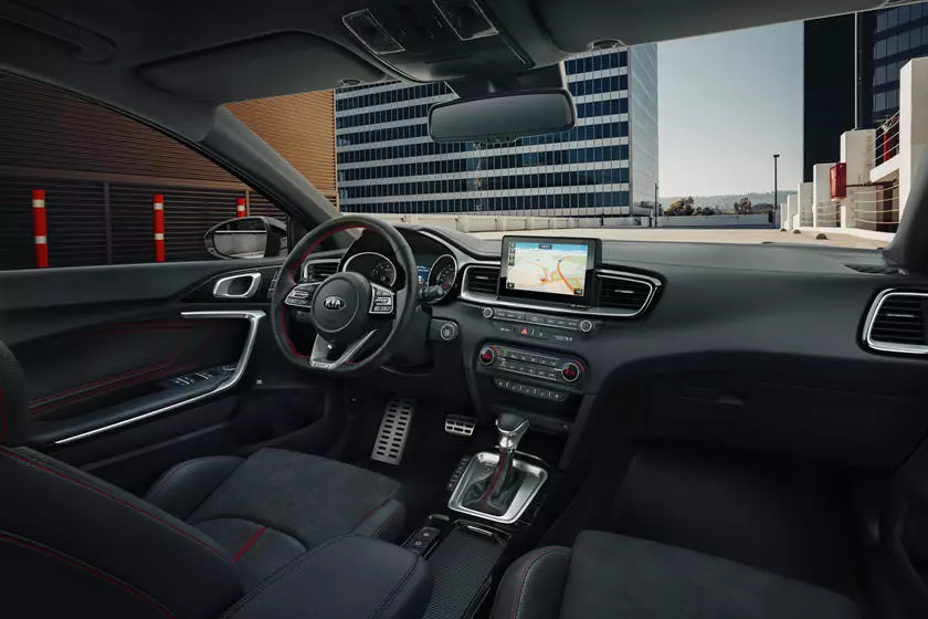 2019 Kia Ceed GT نئين فورٽ 5 گرم هيچ جو جائزو وٺي سگھي ٿو 90486_3