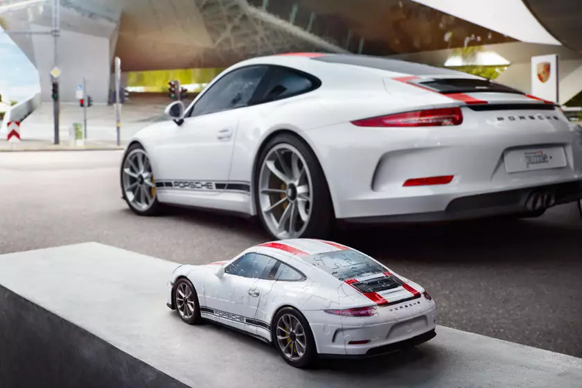 Nun Estas Multe Pli Malkara Maniero Posedi Porsche 911 R 90562_4