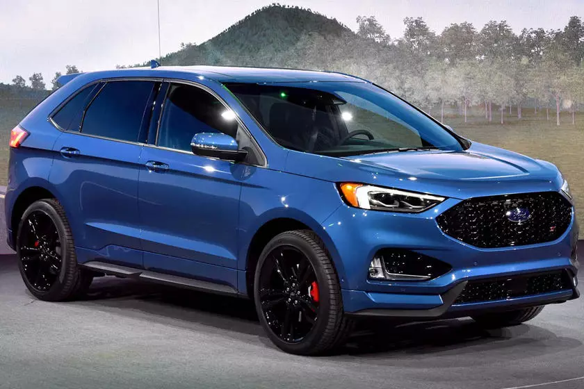 2019. gada Ford Edge ST tiek piegādāts ar 43 350 USD cenu 90655_4