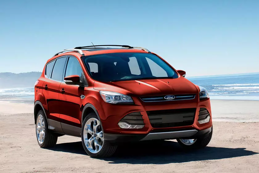 2013-2016 Ford Escape Front Three-Quarter Right Side View