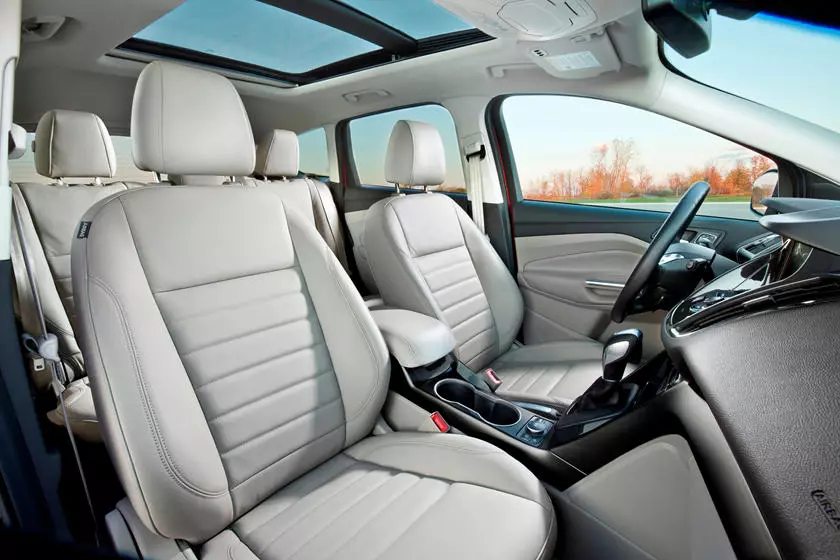 2013-2016 Ford Escape na Full Passenger Seating