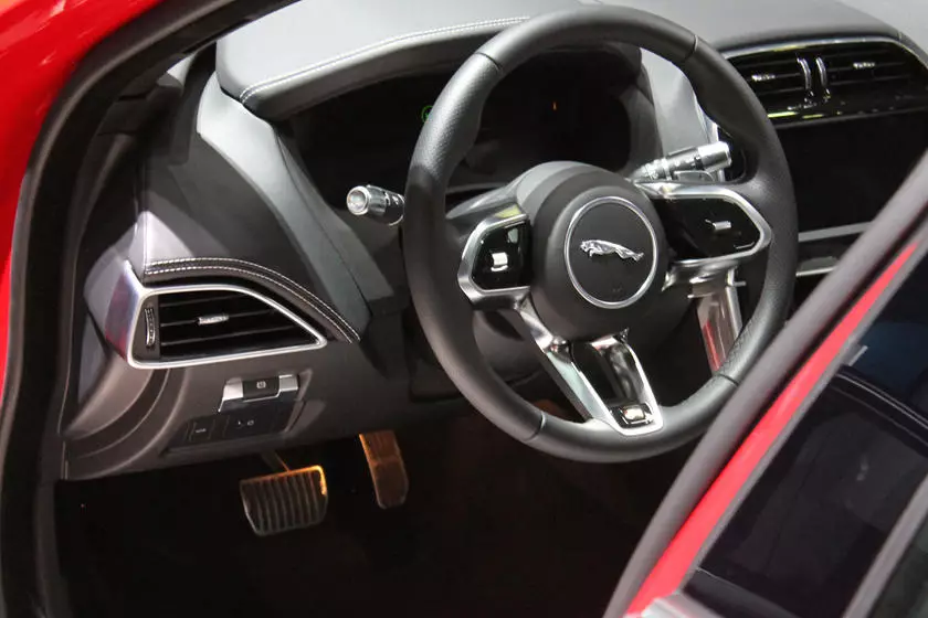 2020 Jaguar XE ima nevjerovatan novi interijer 91007_5