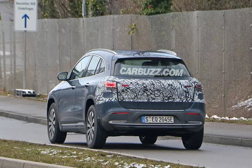 Škádleno: Kabina Mercedes EQA odhalena před světovou premiérou 91168_8