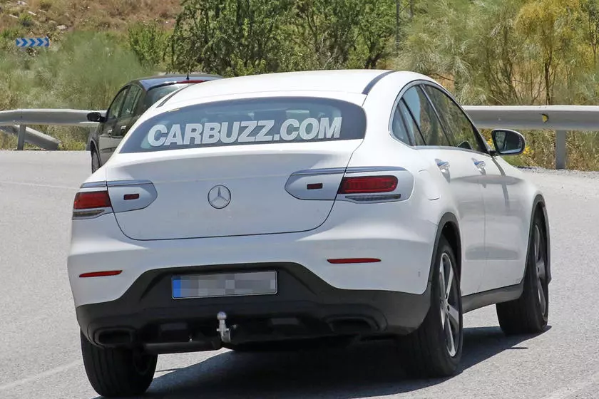 Mercedes GLC Coupe 2019 ກໍາລັງເບິ່ງໃກ້ການຜະລິດ 91180_11