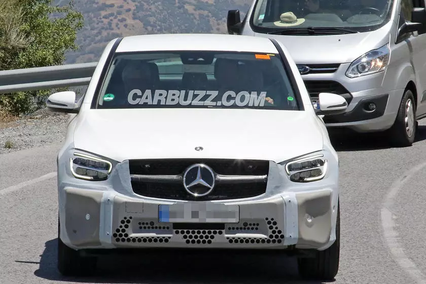 A 2019-es Mercedes GLC Coupe már közel áll a gyártáshoz 91180_2