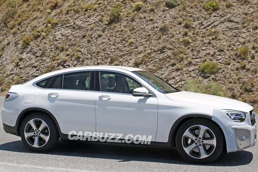 A 2019-es Mercedes GLC Coupe már közel áll a gyártáshoz 91180_6