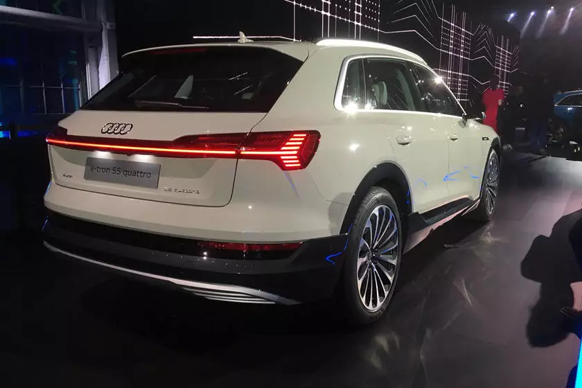 Așteptarea sa încheiat: Audi e-tron declanșează revoluția mașinilor ecologice din Germania 91357_14