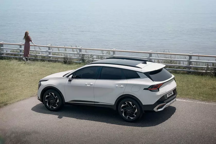 Kia ngungkabkeun langkung seueur rinci ngeunaan stunning New 2022 Sportage 9155_2