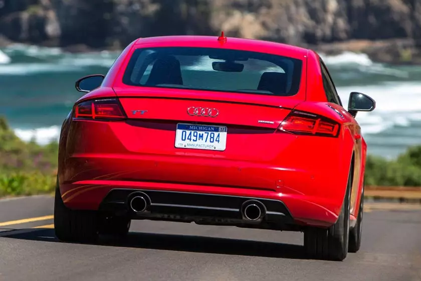 2016-2020 Audi TT Coupe มุมมองด้านหลัง