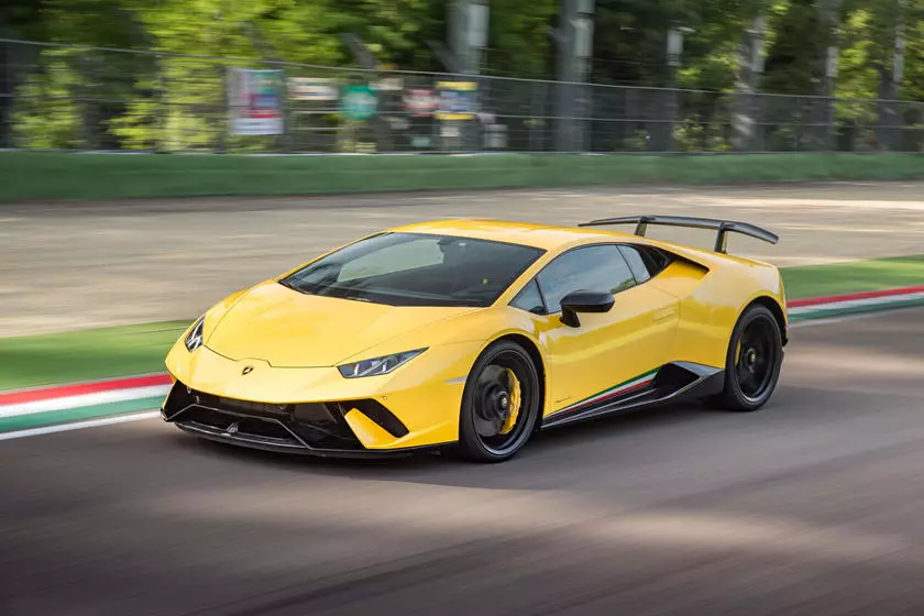 Lamborghini Huracan kukisti Gallardon myynnin ennätysajassa 92056_3