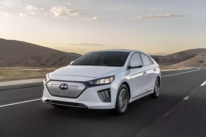 2020 Hyundai Ioniq ਇਲੈਕਟ੍ਰਿਕ ਨੂੰ ਰੇਂਜ ਵਿੱਚ ਭਾਰੀ ਉਤਸ਼ਾਹ ਮਿਲਦਾ ਹੈ 92825_1