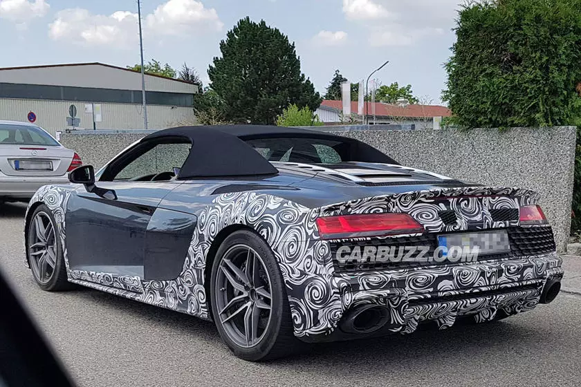 थप शक्तिशाली Audi R8 स्पाइडर चाँडै आउँदैछ 92833_5