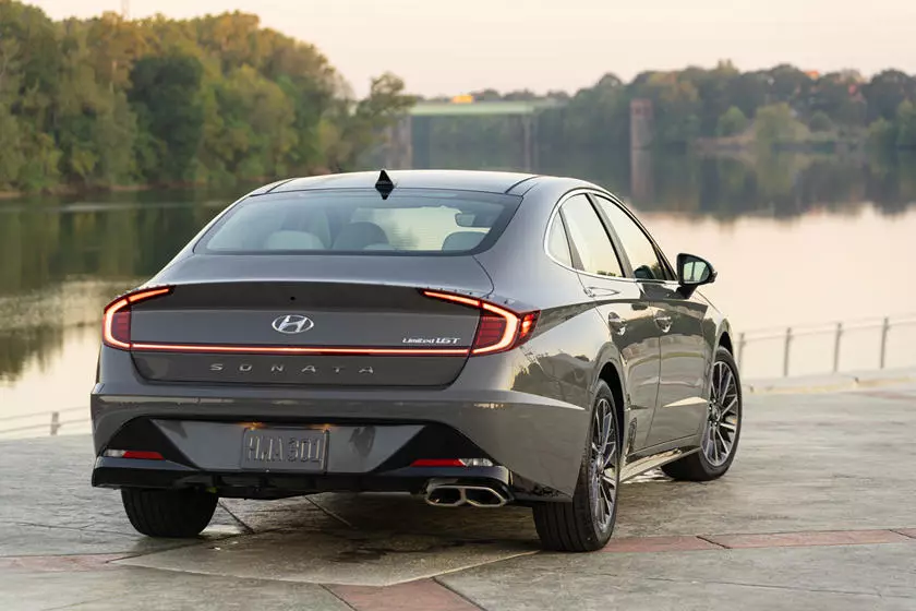 2020 Hyundai Sonata zyskuje więcej stylu, niższą cenę 92873_8