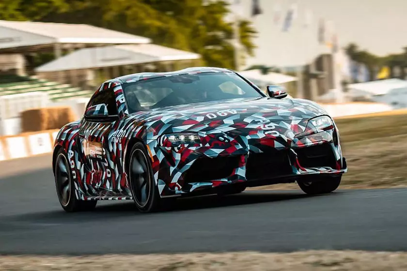 Dört Silindirli Toyota Supra, Sıralı Altı Motorun Altına Yerleşebilir 93277_4