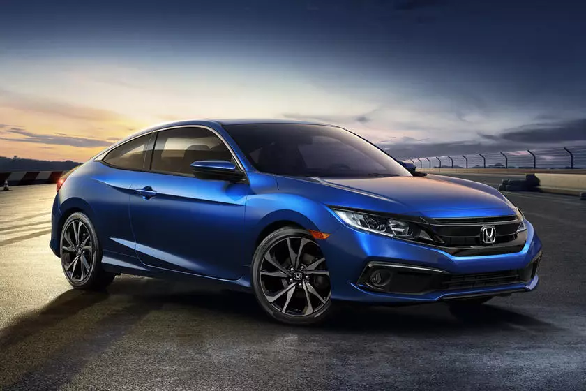 Reveláronse os prezos actualizados do Honda Civic Coupe e Sedan 2019 93520_1