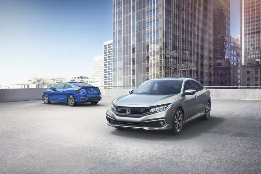 Reveláronse os prezos actualizados do Honda Civic Coupe e Sedan 2019 93520_4