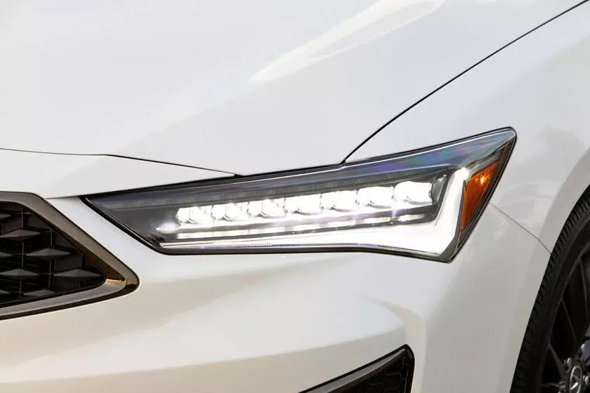 2019-2020 Acura ILX Headlights On