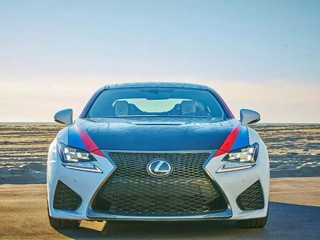 Lexus NBA ચાહકોને વન-ઓફ સાથે જીતવા માંગે છે 93595_2