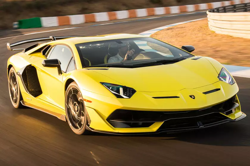 Lamborghini's Bargain Hypercar' ገዢዎች አሁን ደስተኛ አይደሉም 93880_10