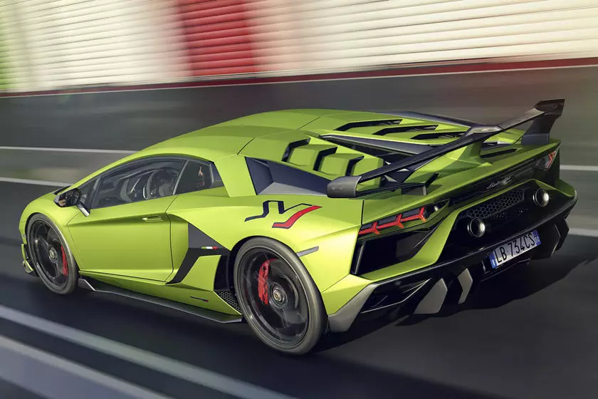 Lamborghini's Bargain Hypercar' ገዢዎች አሁን ደስተኛ አይደሉም 93880_2