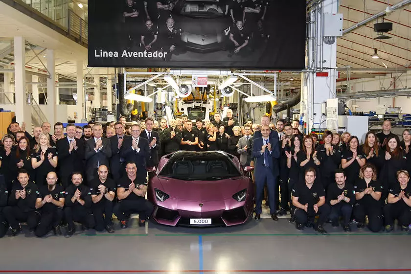 Lamborghini-ի «սակարկային հիպերքար»-ի գնորդներն այս պահին գոհ չեն 93880_8