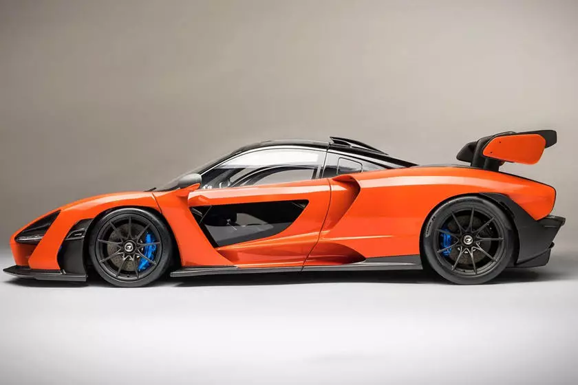 ဤ McLaren Senna ပုံတူမော်ဒယ်သည် မယုံနိုင်လောက်အောင် အသေးစိတ်ပါသည်။ 93983_7