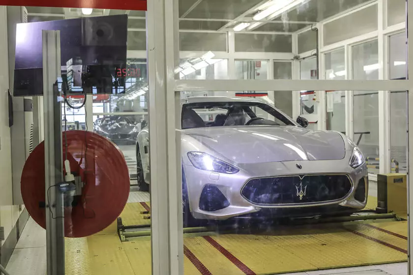 Satriecošais īpašais izdevums iezīmē Maserati GranTurismo beigas 94019_12