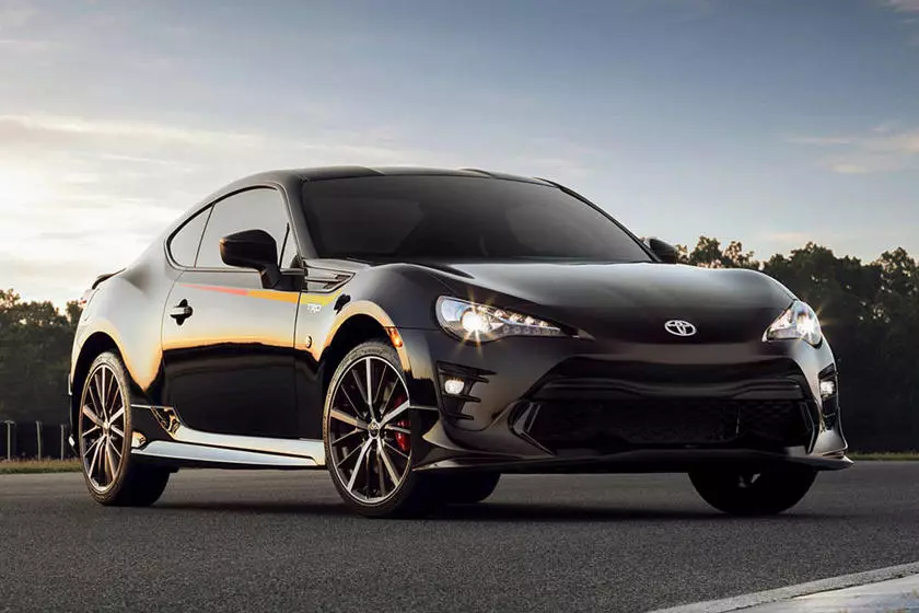 2019 m. Toyota 86 TRD Edition pagerina valdymą be daugiau galios 95278_1