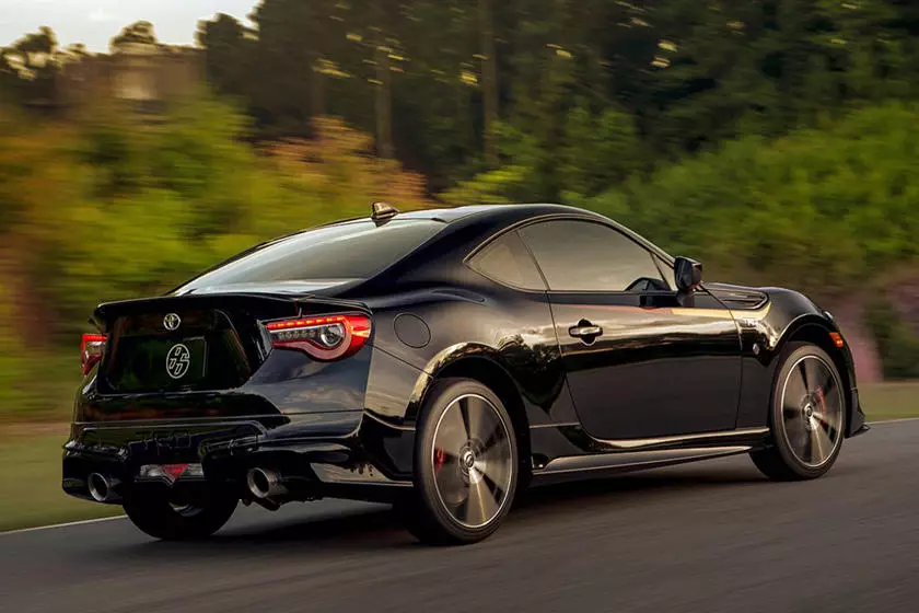 2019 m. Toyota 86 TRD Edition pagerina valdymą be daugiau galios 95278_2