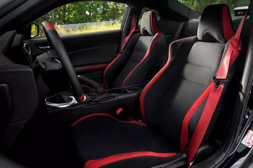 2019 Toyota 86 TRD Edition na-akwalite njikwa na-enweghị ike ọzọ 95278_5