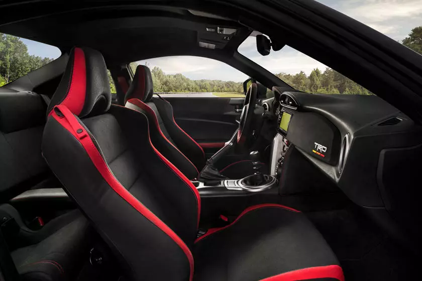 Toyota 86 TRD Edition 2019 îmbunătățește manevrabilitatea fără mai multă putere 95278_6