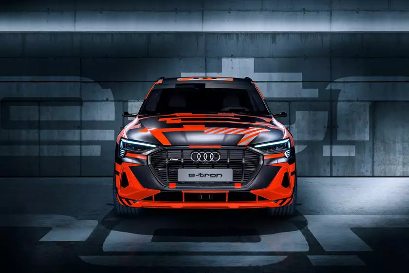 تتمتع Audi e-tron Sportback بميزة الأولى في العالم 95392_4
