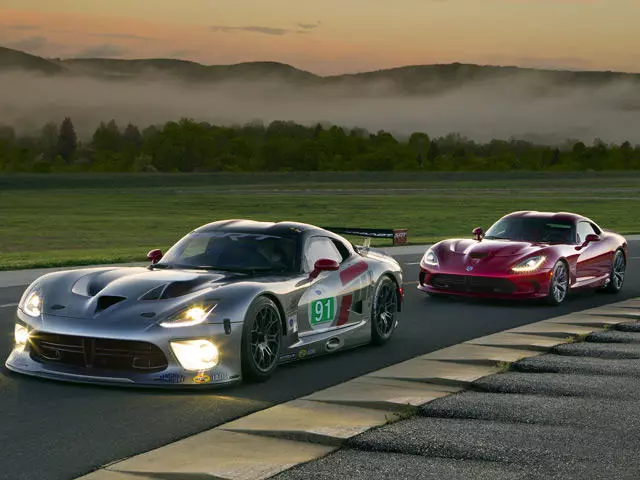 Die SRT Viper GTS-R kehrt in die American Le Mans Series zurück 95559_1