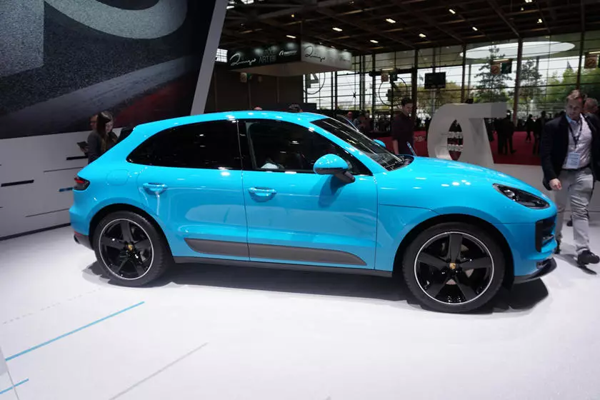 IPorsche Macan ibonisa ubuso bayo obutsha eParis 95730_4