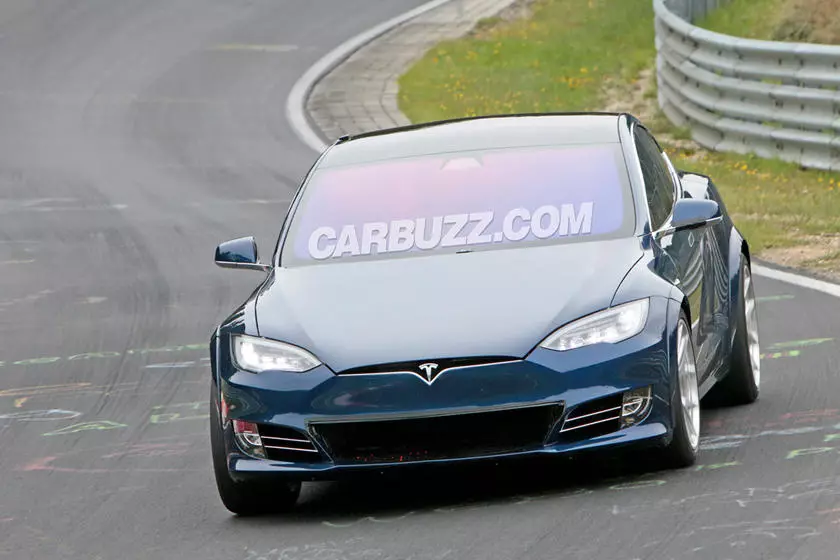 Tesla tocmai a distrus recordul turului la Nurburgring al lui Porsche Taycan 95831_4