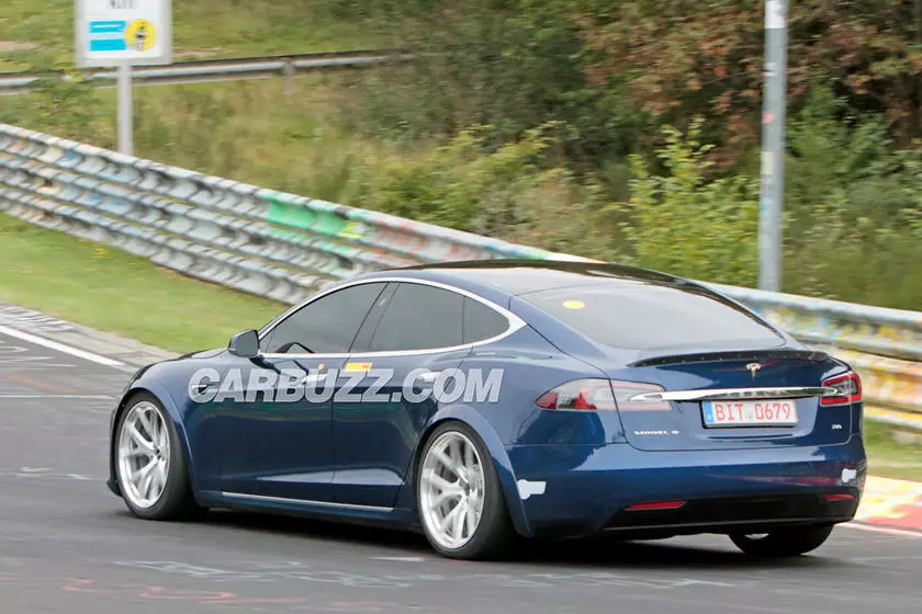 Tesla ພຽງແຕ່ທໍາລາຍບັນທຶກ Nurburgring Lap ຂອງ Porsche Taycan 95831_5