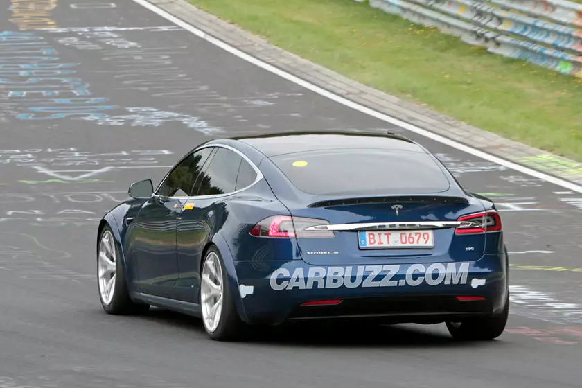 UTesla usanda kutshabalalisa iNurburgring Lap yePorsche Taycan 95831_7