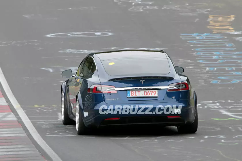 Tesla tocmai a distrus recordul turului la Nurburgring al lui Porsche Taycan 95831_8