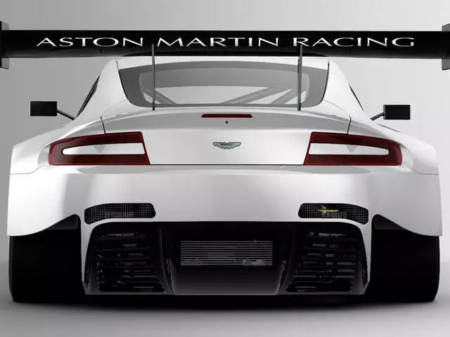 Ang Aston Martin V12 Vantage GT3 Nakasulod na sa Yugto sa Pagsulay 96240_4