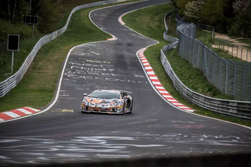 Lamborghini Aventador SVJ ສ້າງສະຖິຕິໃຫມ່ Nurburgring Lap ເວລາ 6:44.97 96328_4