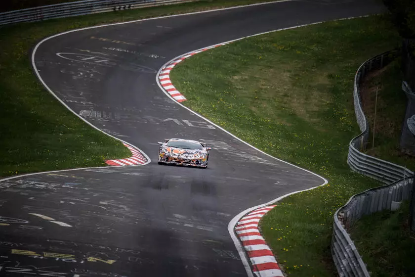 Lamborghini Aventador SVJ tabli yon nouvo rekò tour nan Nurburgring nan 6:44.97 96328_7