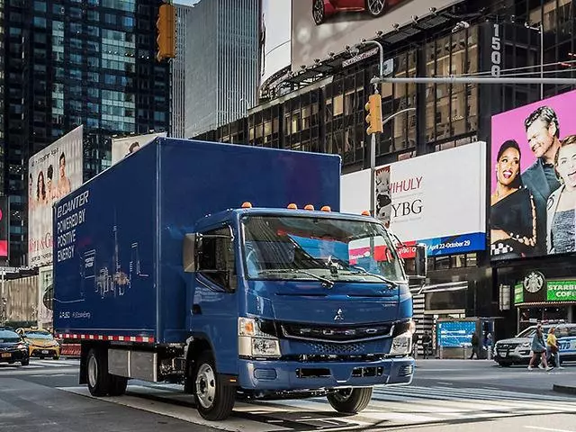 Daimler je pobijedio Teslu do električnog poluprikolice s E-FUSO Vision One 9633_2