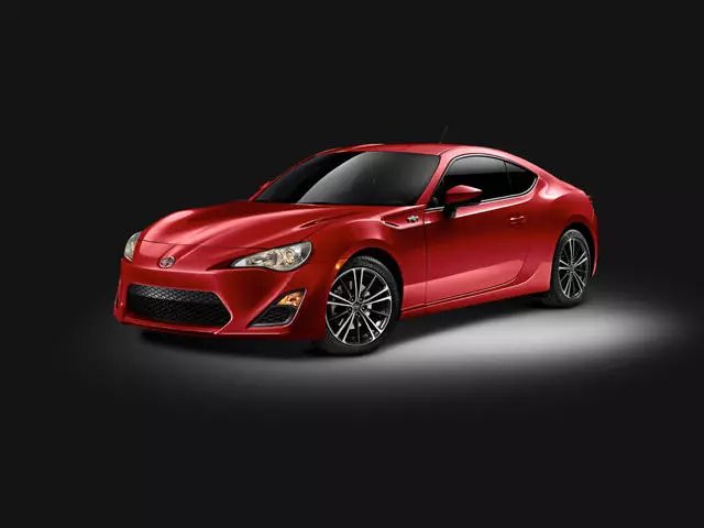 តម្លៃ Scion FR-S និងលេខសេដ្ឋកិច្ចឥន្ធនៈត្រូវបានប្រកាស 96770_2