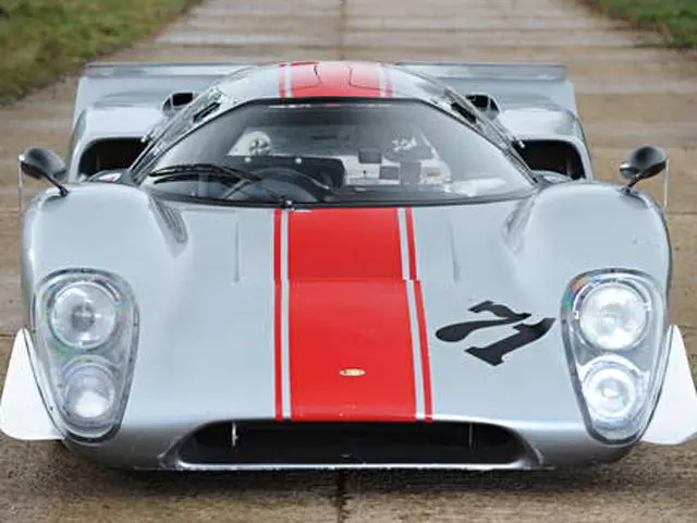 Fa'atautu'i: Chevrolet T70GT Mk IIIB Endurance Racing Coupe 96810_1