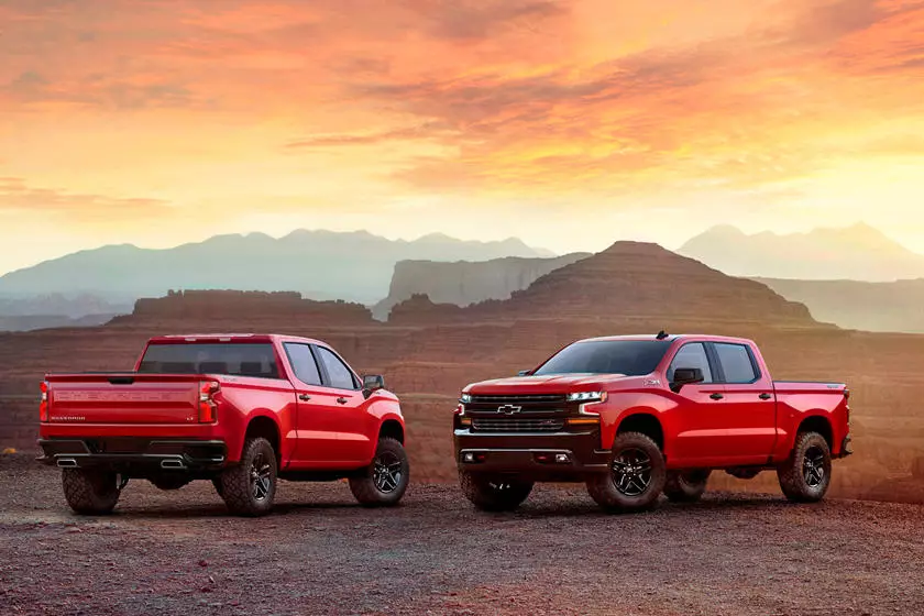 2019-2021 Chevrolet Silverado 1500 Front Angle View